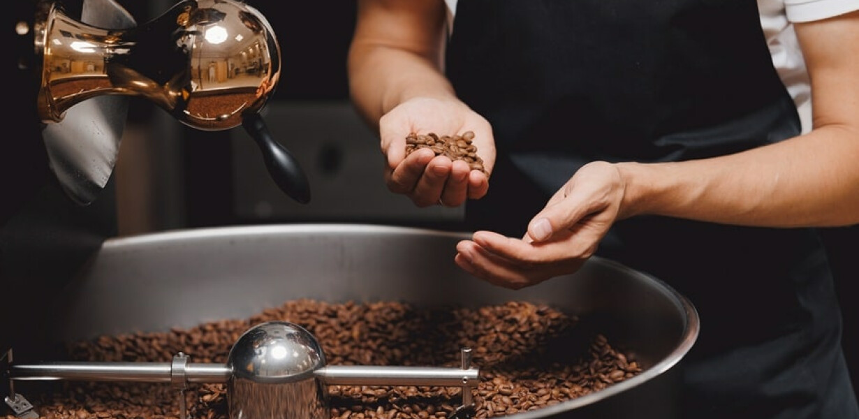 From Kilograms to Tons: When a Roastery Needs to Upgrade to an Industrial Grinder | Coffee ...